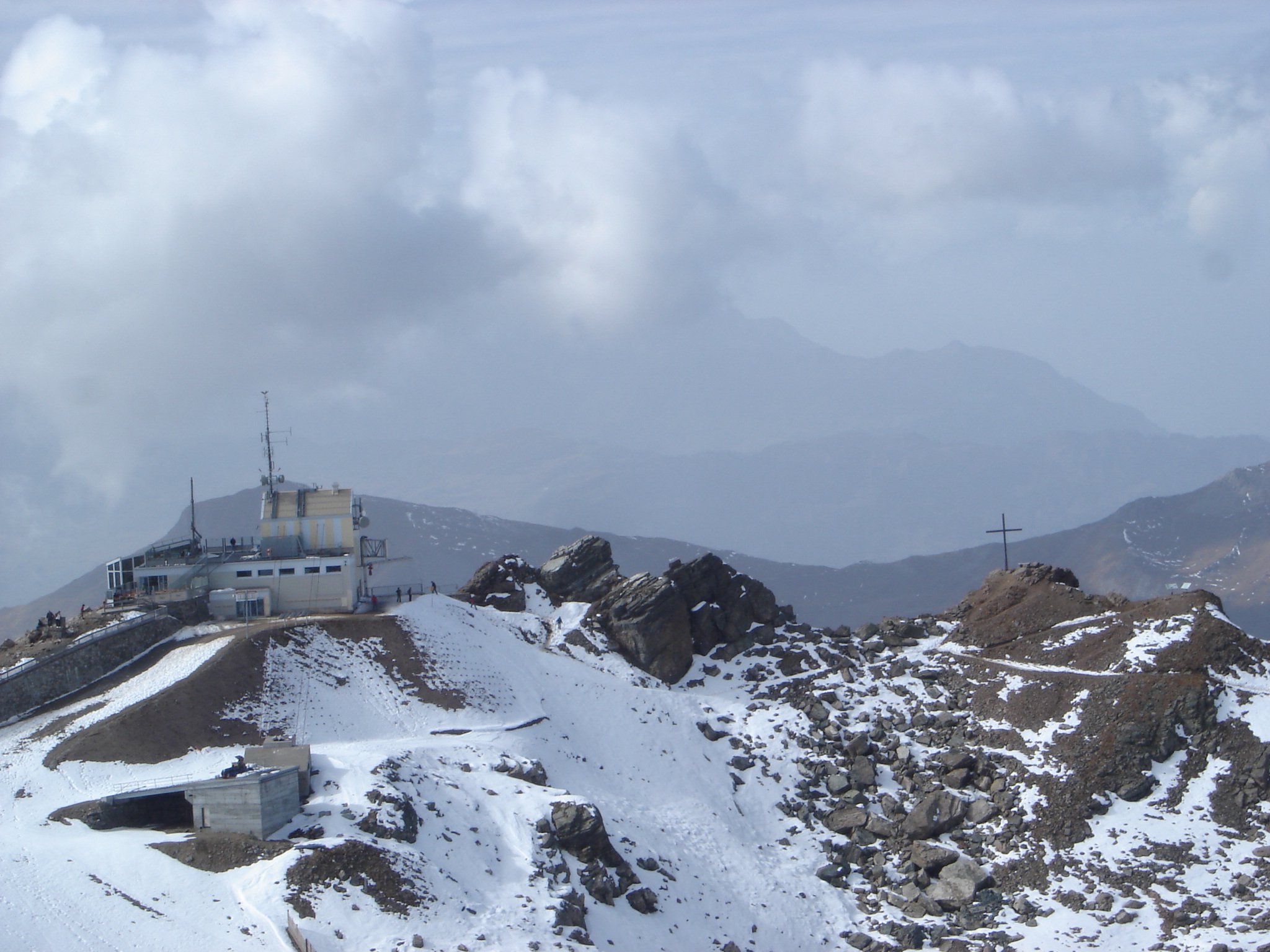 Bergstation Parpaner Rothorn vom Parpaner Rothorn - Fotos [hikr.org]