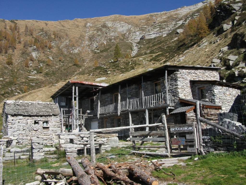 Alpe e Capanna Nimi - Fotos [hikr.org]