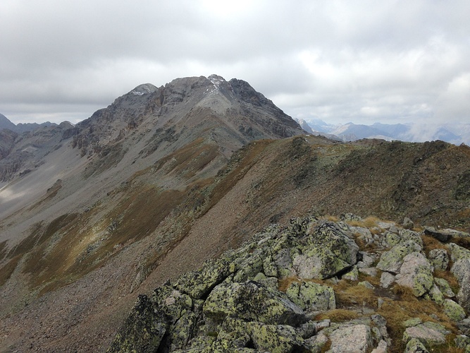 Blick zu Piz Rims und Cristanas - Fotos [hikr.org]