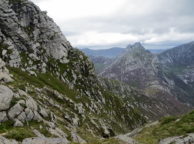 Blick zum "The Saddle" and Cir Mhor, 799m - Fotos [hikr.org]