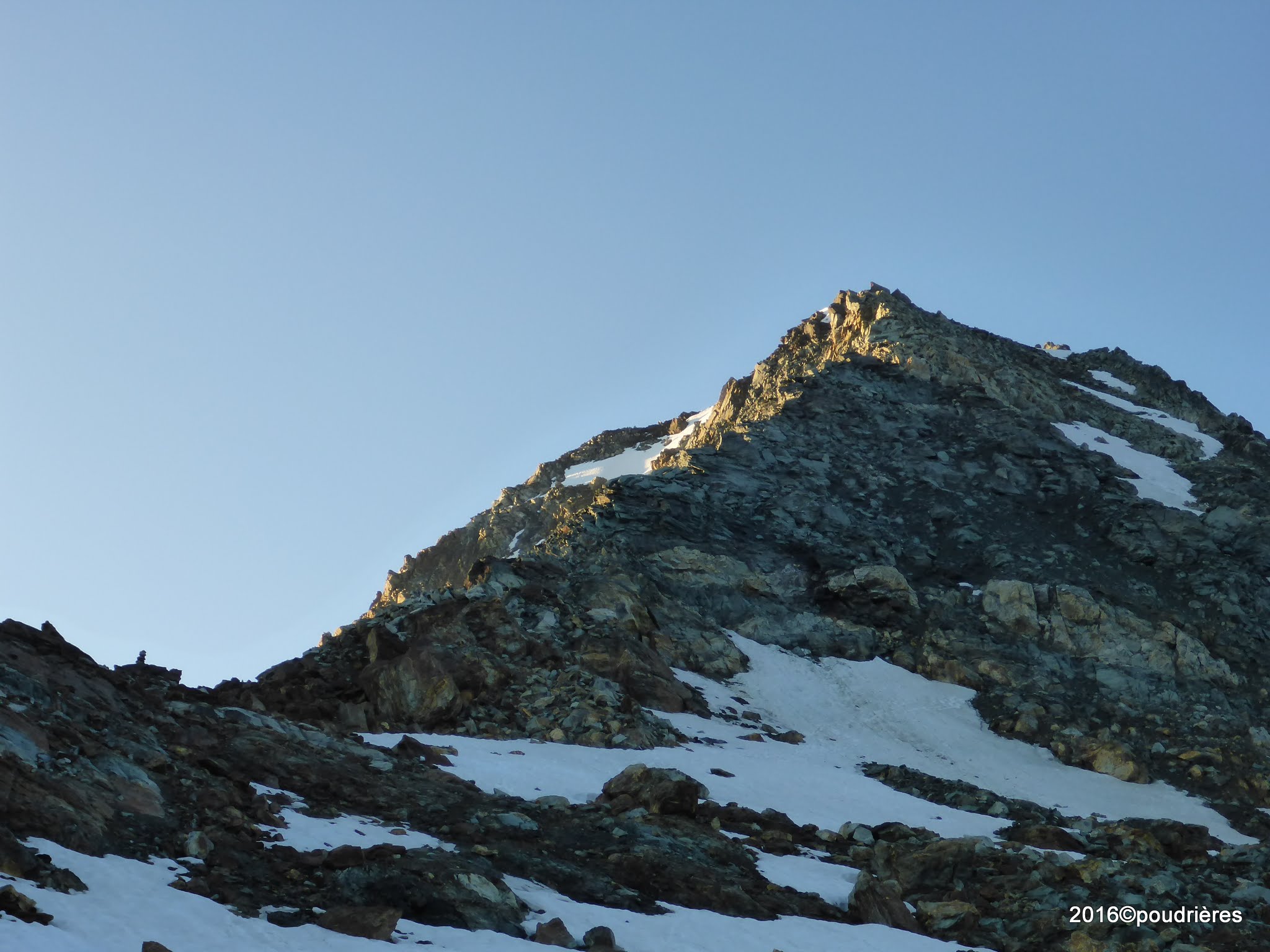 Im Aufstieg zum Col du Pigne. - Fotos [hikr.org]