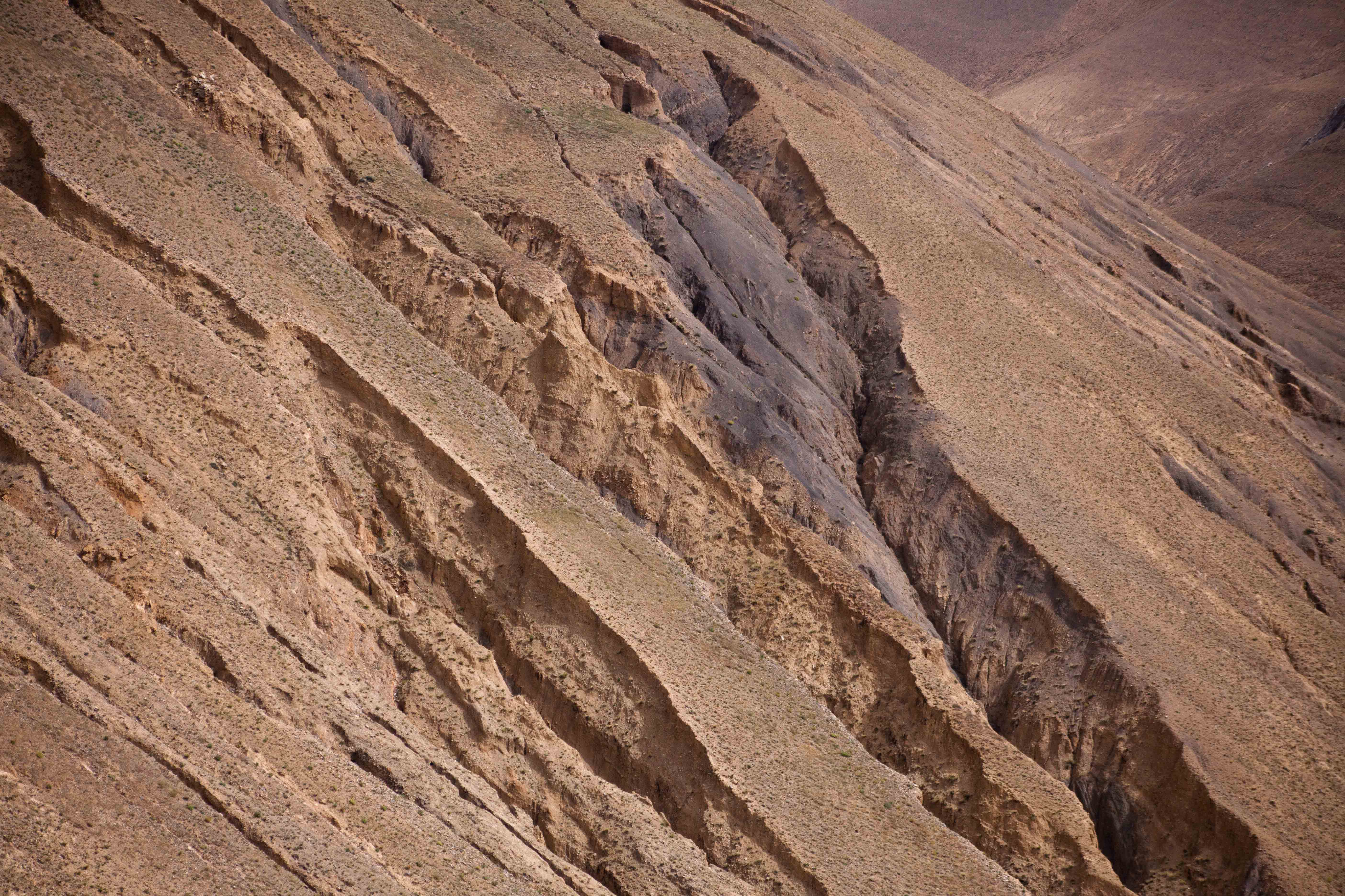 Erodierte Flanke eines Berges. - Fotos [hikr.org]