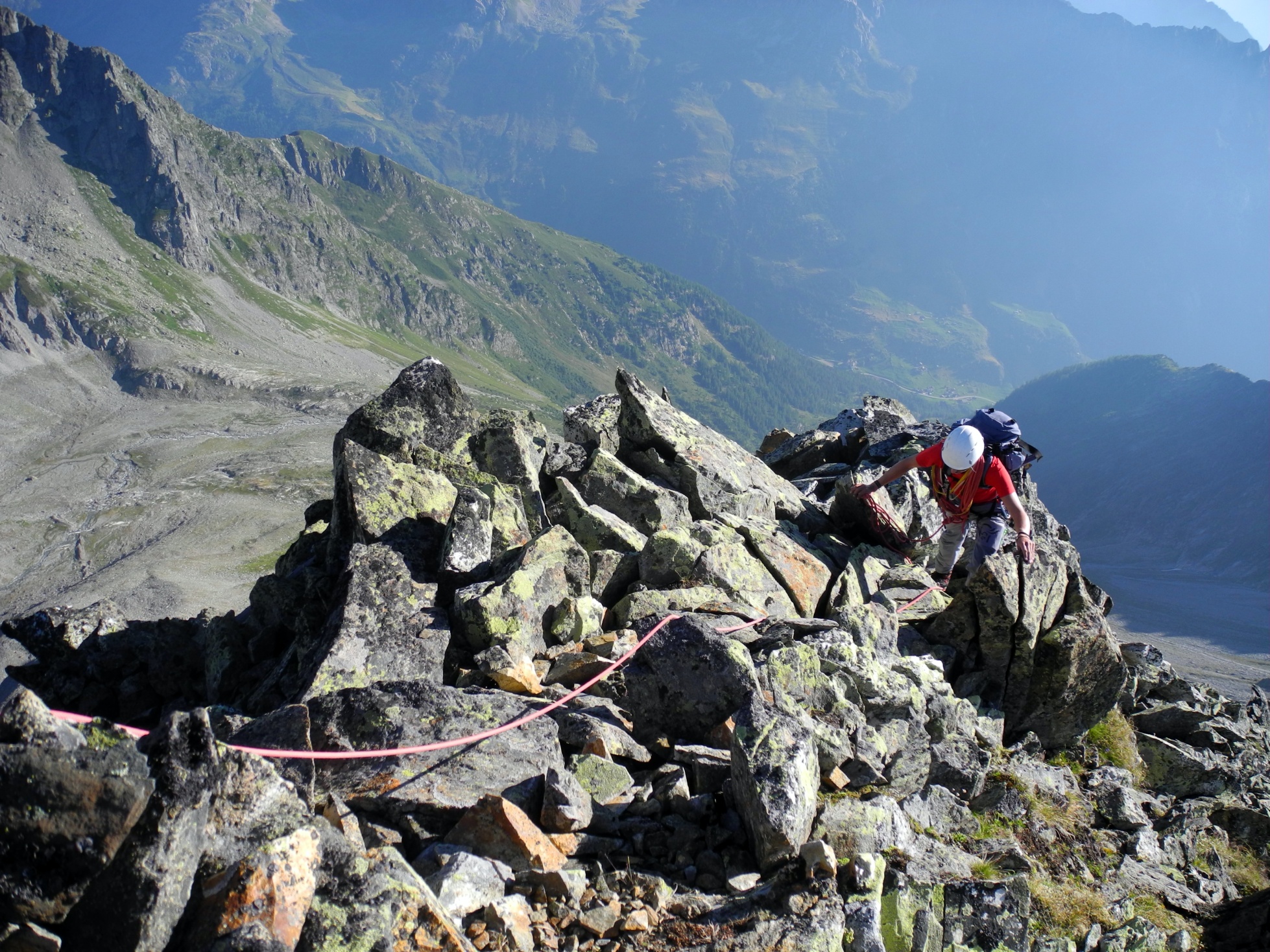 Letzte Meter vor dem Gipfel - Fotos [hikr.org]