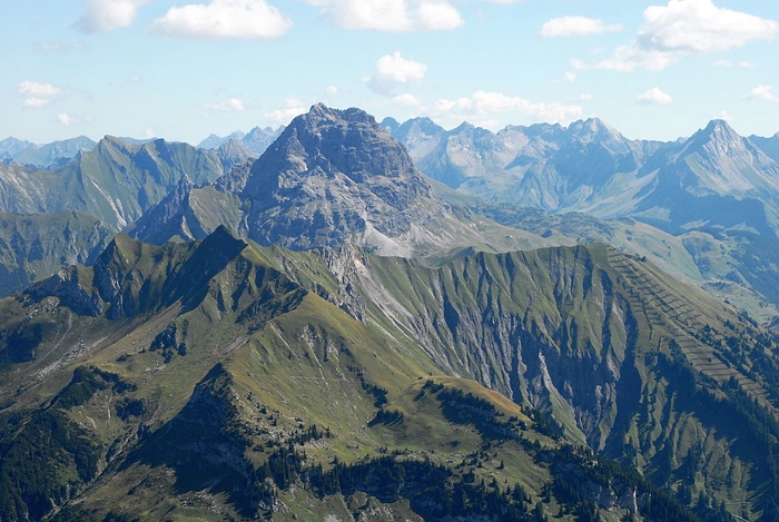 Blick gen Osten... - Fotos [hikr.org]
