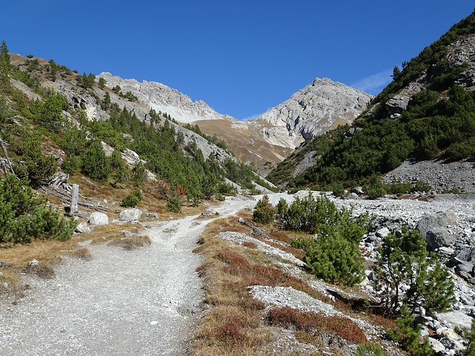 Blick die Val dal Botsch hinauf - Fotos [hikr.org]