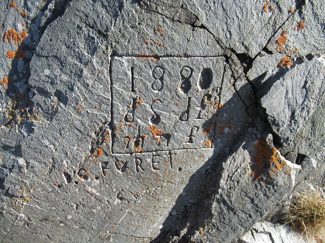 L’incisione riportata in cima alla Scala di Ragozzale,... [hikr.org]