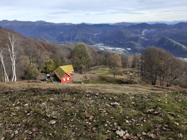 Strepitoso panorama dal Rifugio Ca Gilodi. - Fotos [hikr.org]
