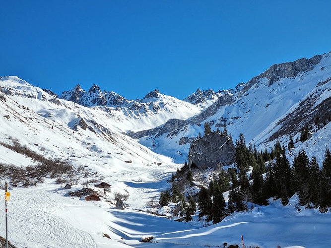 Rückblick von Sunnistafel nach Gafia mit dem... [hikr.org]