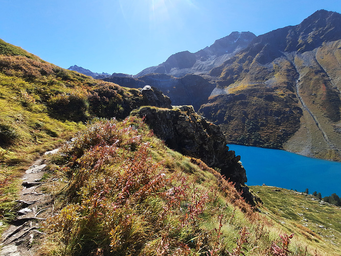Sur le bisse de Chervé. - Fotos [hikr.org]