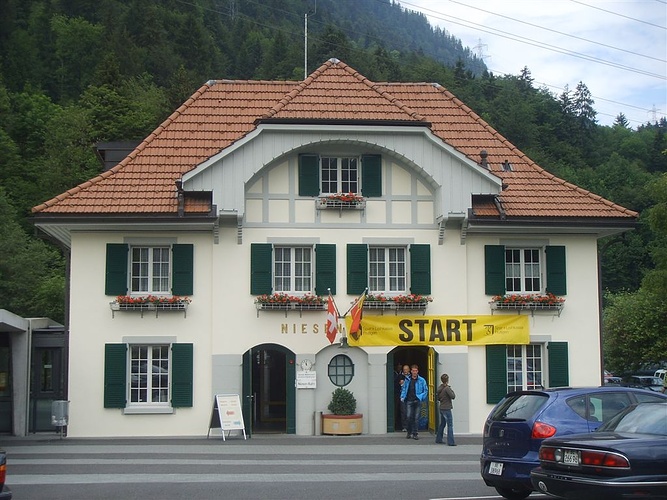 Stazione di Mülenen - Fotos [hikr.org]